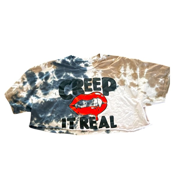 horror | Tops | Creep It Real Cute Vampire Tie Dye Crop Top Xl Horror ...
